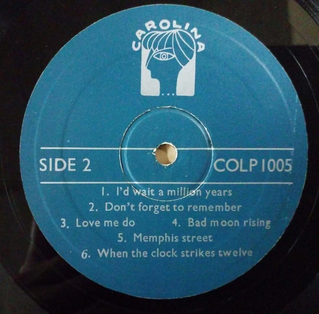 Vinyl Record , THE QUESTS and THE SURFCR, Hobbies & Toys, Music & Media ...