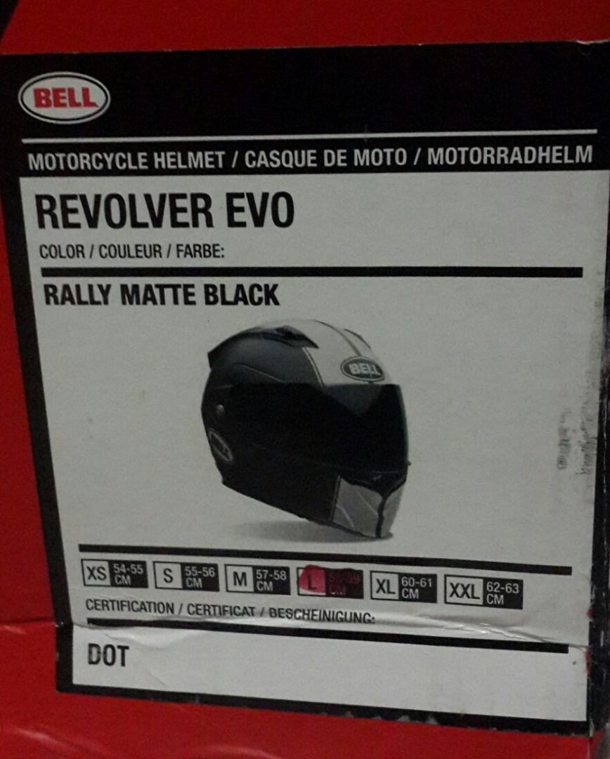 Bell Revolver Evo Motorcycle Helmet, Motorbikes on Carousell