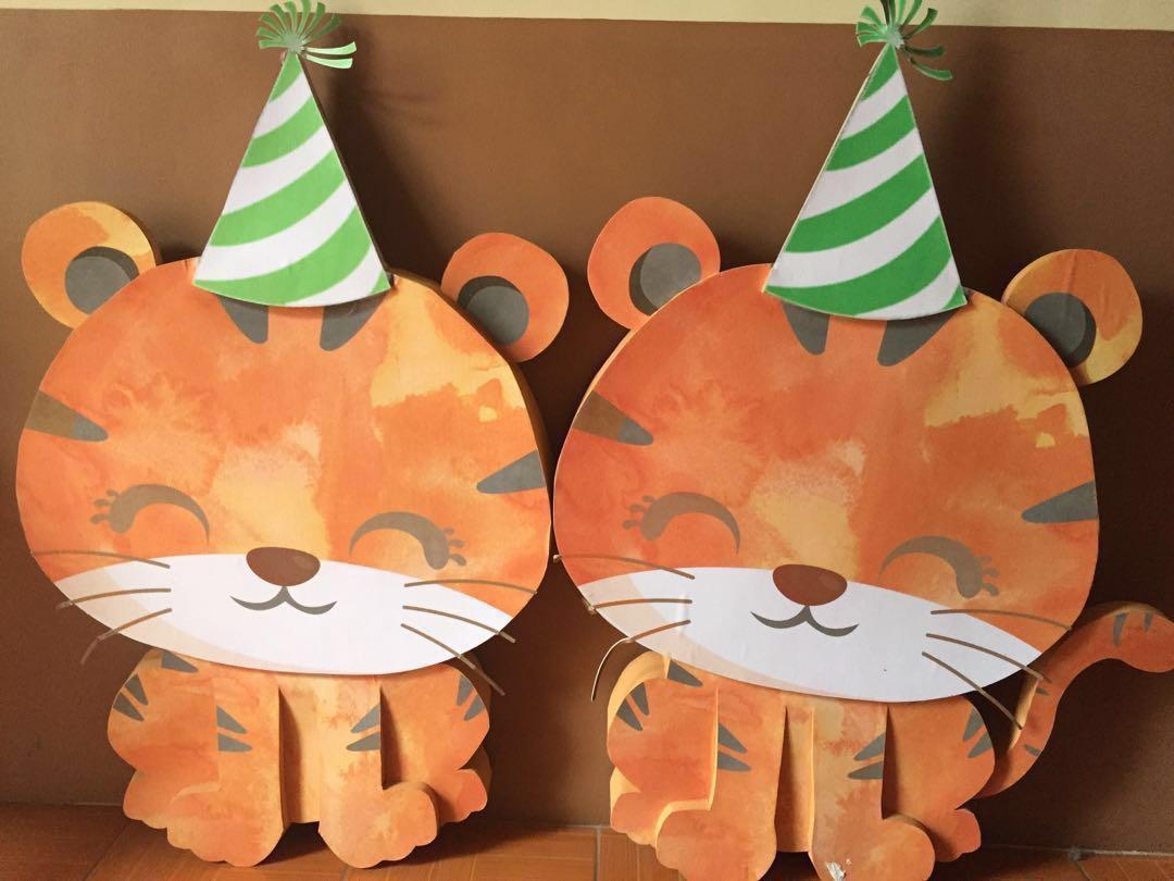 Take All Safari Party Animals Standee, Hobbies & Toys, Stationary ...