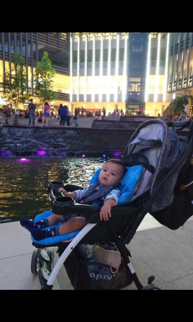 Apruva folding deluxe stroller, Babies & Kids, Going Out, Strollers on ...