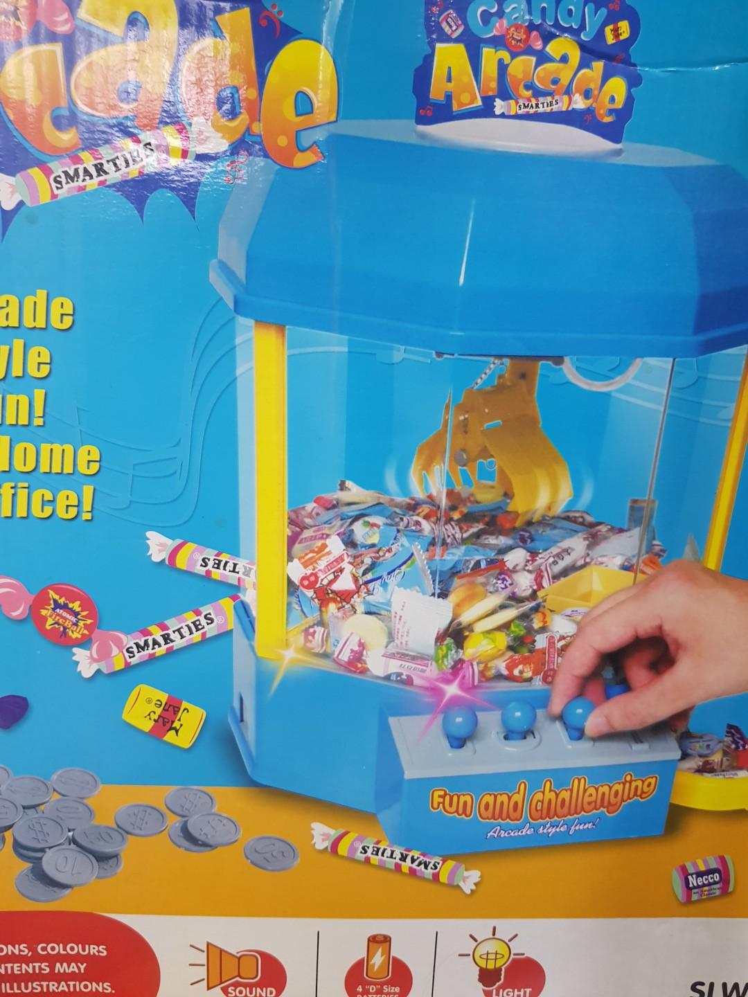 Candy claw machine, Hobbies & Toys, Toys & Games on Carousell