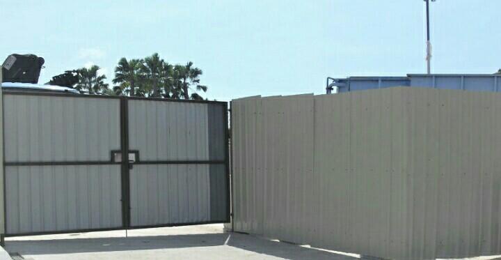 Fence / Gate / Hoarding, Everything Else on Carousell