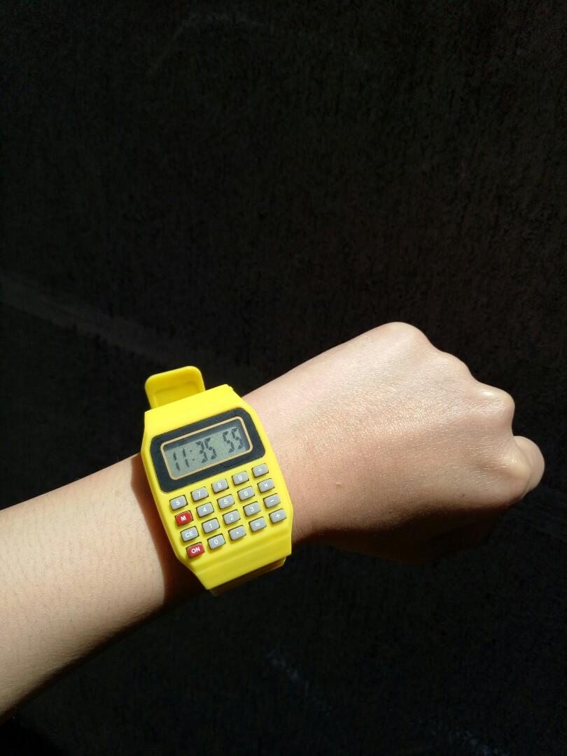 Jam Tangan kalkulator, Fesyen Wanita, Jam Tangan di Carousell