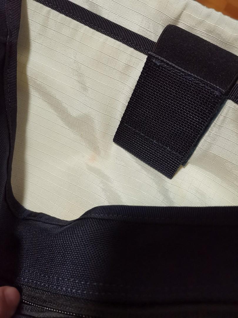 Porter PALS Shoulder Bag, Men's Fashion, Bags, Sling Bags on Carousell