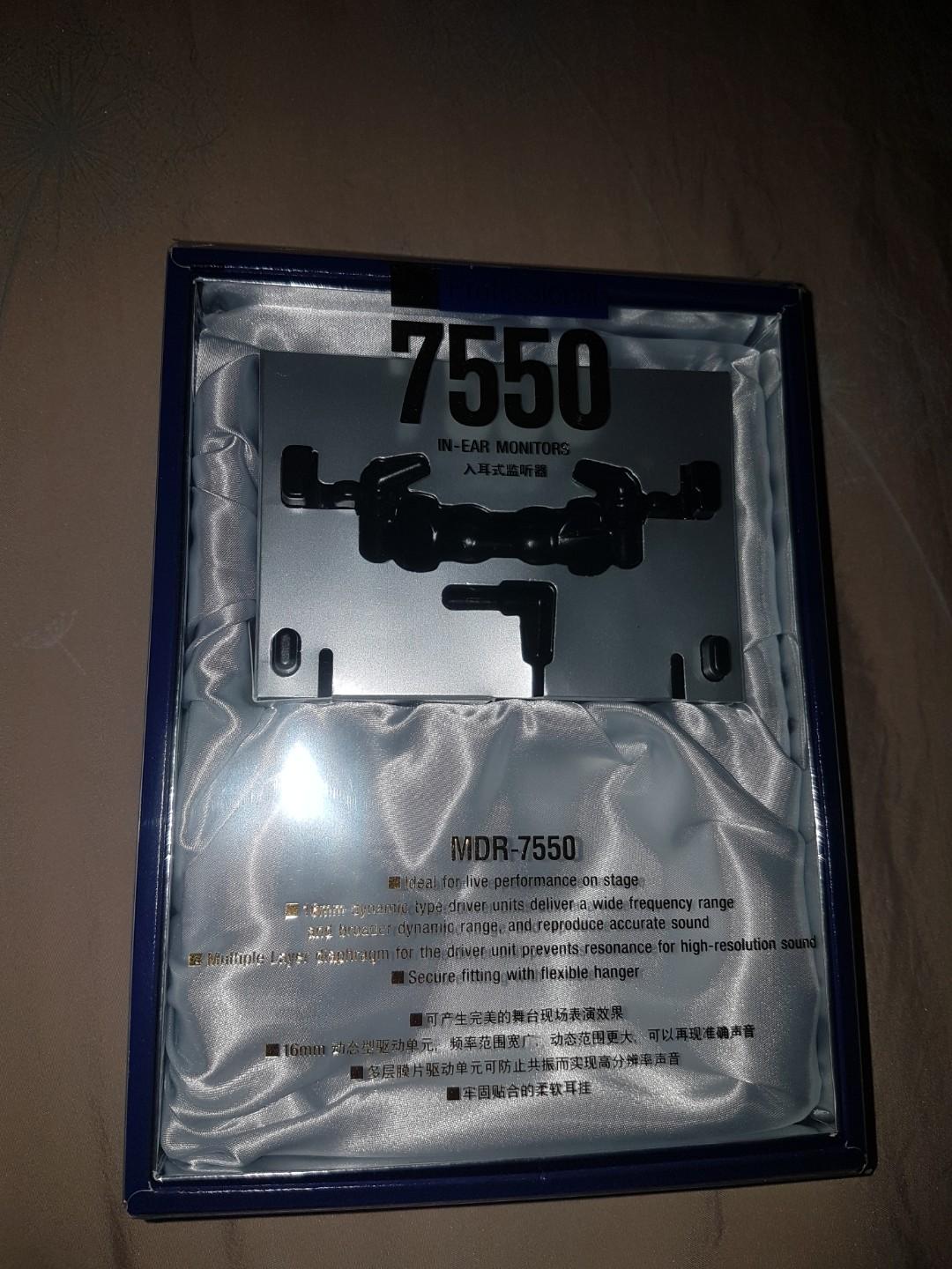 Sony MDR-7550, Audio, Headphones & Headsets on Carousell