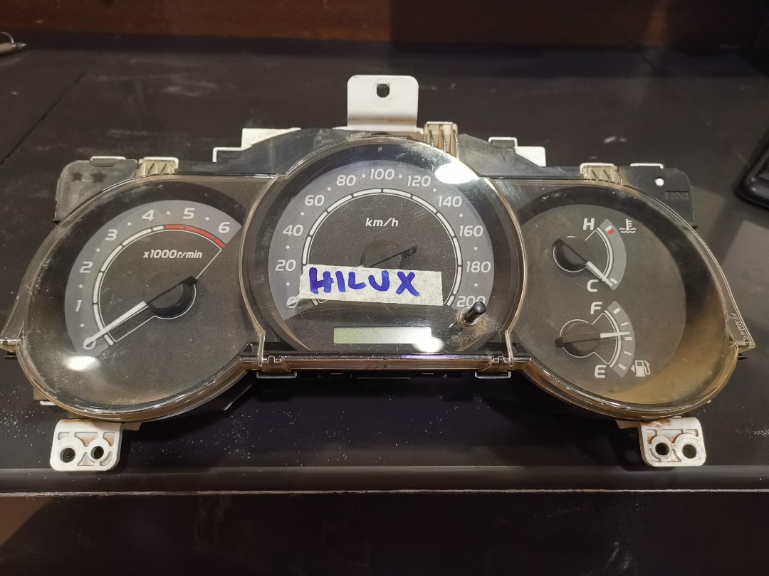 Toyota hilux 2010 Manual Meter Assy, Auto Accessories on Carousell