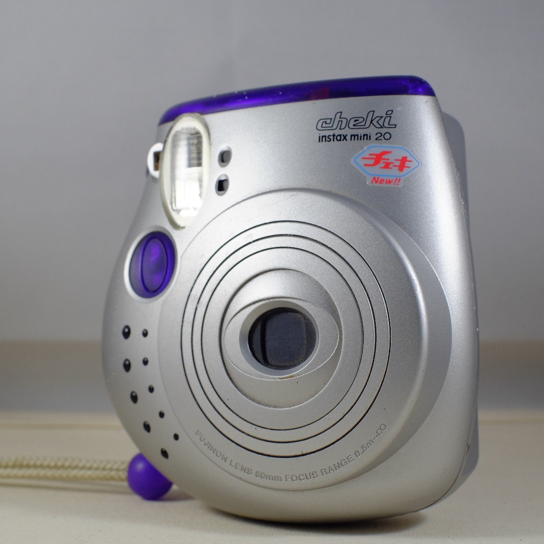 Fujifilm Instax Mini 20 Cheki with 2pcs Fujifilm Nexia Q1, Photography ...