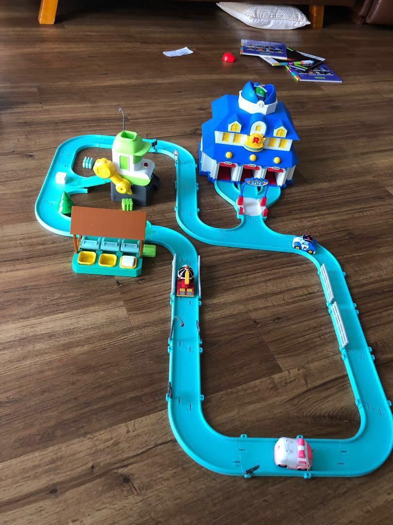 Robocar Poli set, Hobbies & Toys, Toys & Games on Carousell