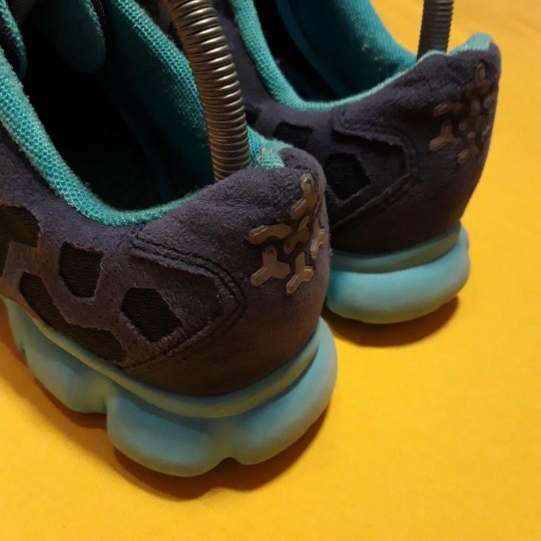 SEPATU SECOND BUAT RUNNING MERK EXR KOREA Original Size 41 Kondisi ... SEPATU SECOND BUAT RUNNING MERK EXR KOREA Original Size 41 Kondisi ...