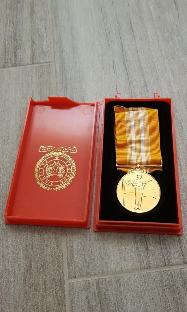 Singapore Armed Forces Good Service Medal, Everything Else on Carousell