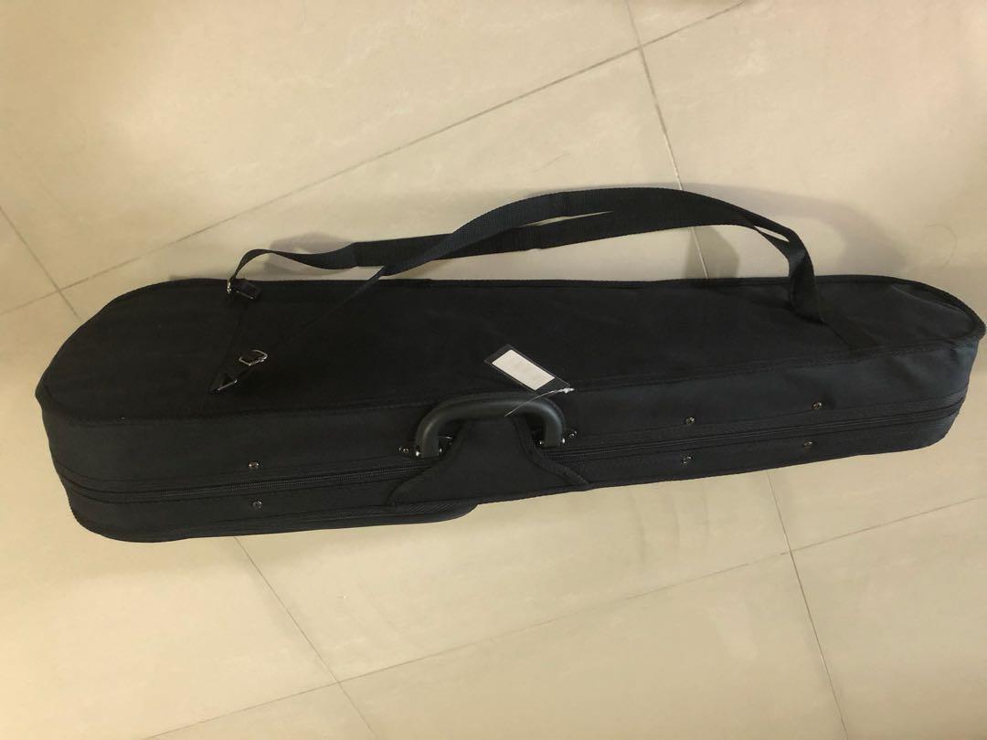 Violin casing, Hobbies & Toys, Music & Media, Musical Instruments on ...