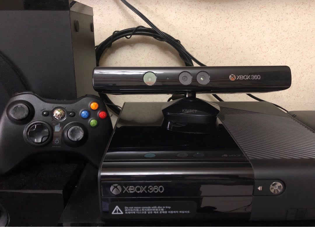 Xbox 360 E Console + Kinect + Wireless controller + Free kinect games ...