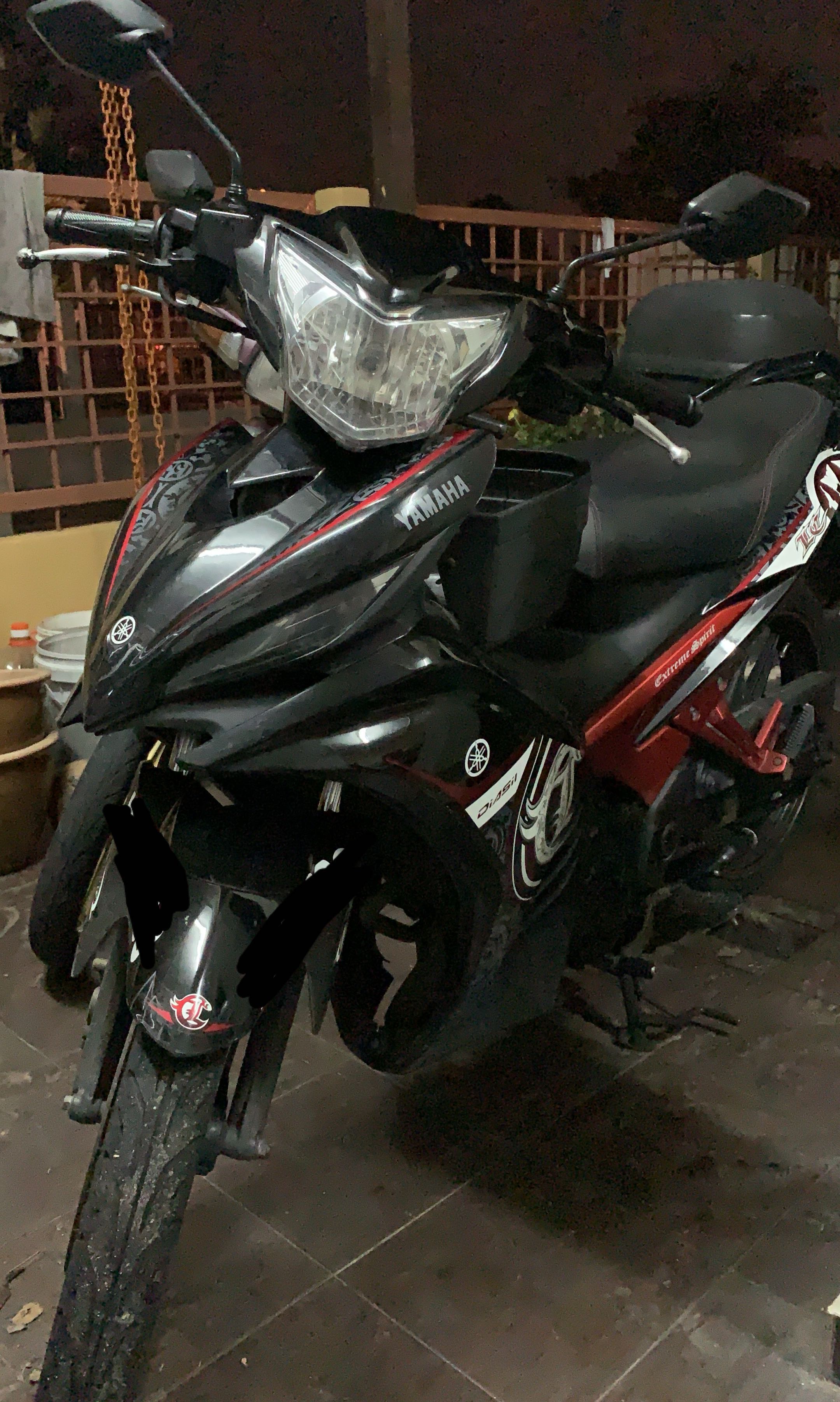 Yamaha lc135 v2 5 speed, Motorbikes on Carousell