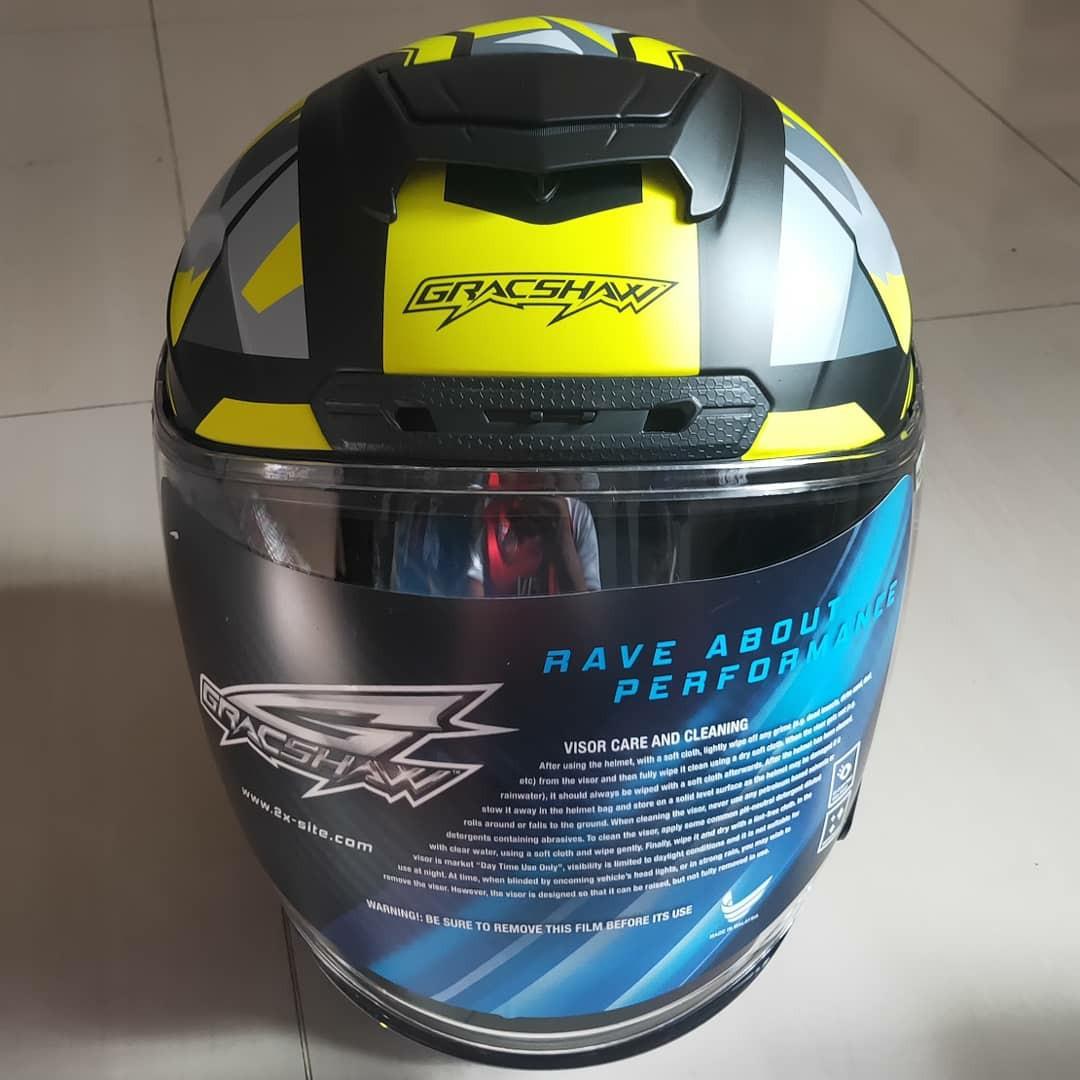 Gracshaw Helmet, Motorcycles, Motorcycle Accessories on Carousell
