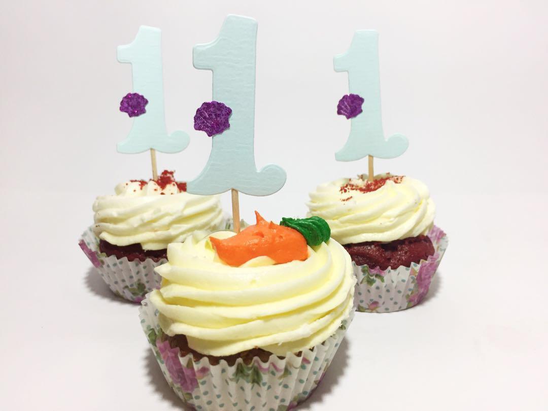 Number Cupcake Toppers Set of 6, Hobbies & Toys, Stationary & Craft ...