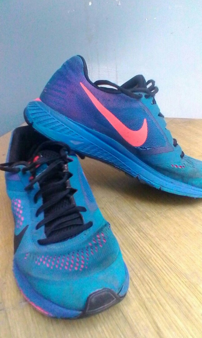 Original NIKE rubber shoes, Men's Fashion, Footwear, Sneakers on Carousell