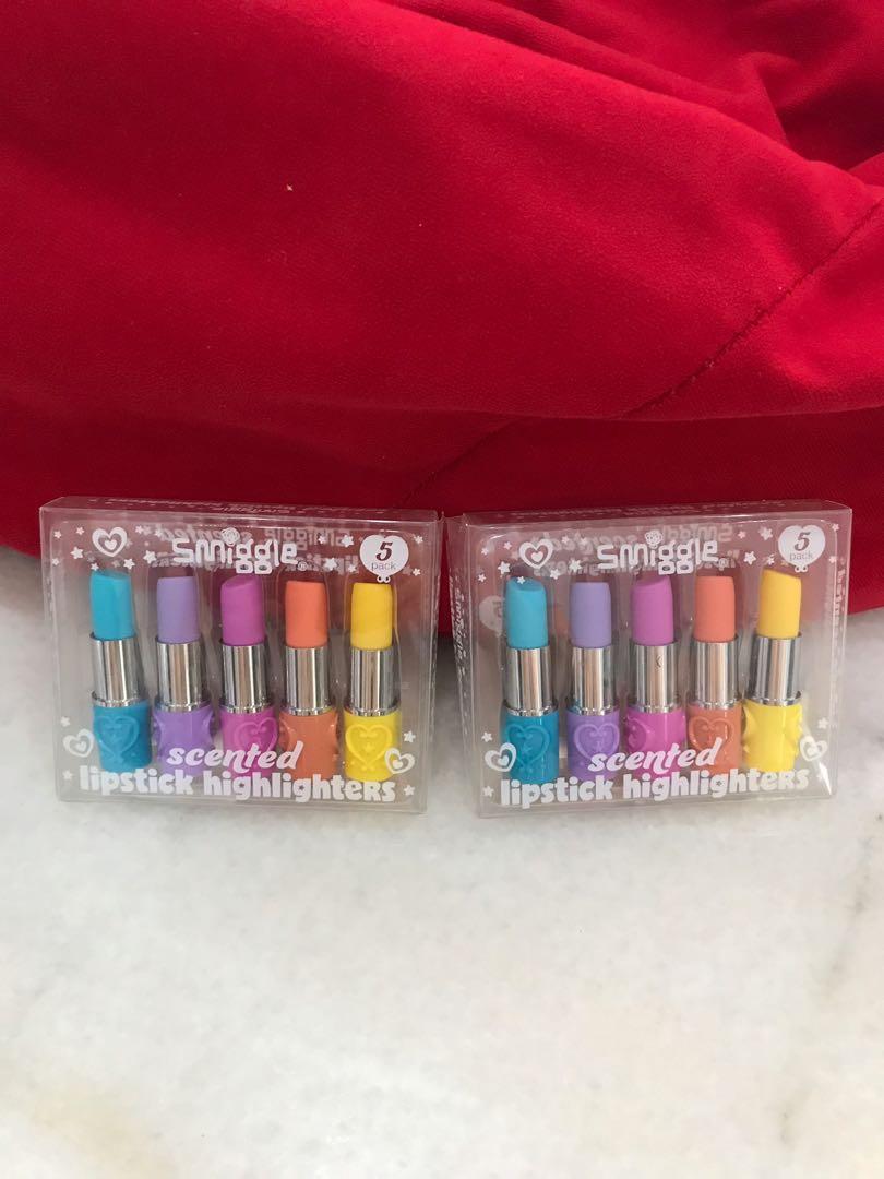 Smiggle highlighter, Hobbies & Toys, Stationery & Craft, Stationery ...