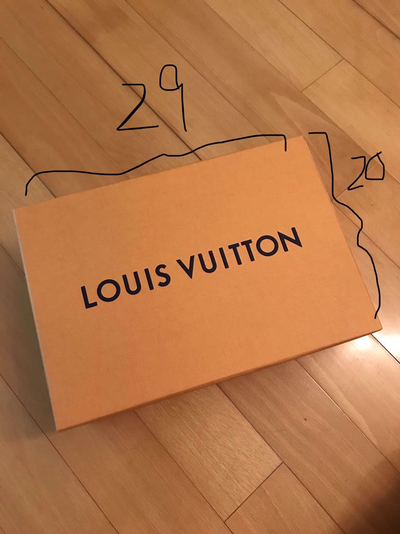 LV 盒 Louis Vuitton box, 名牌, 服裝 - Carousell