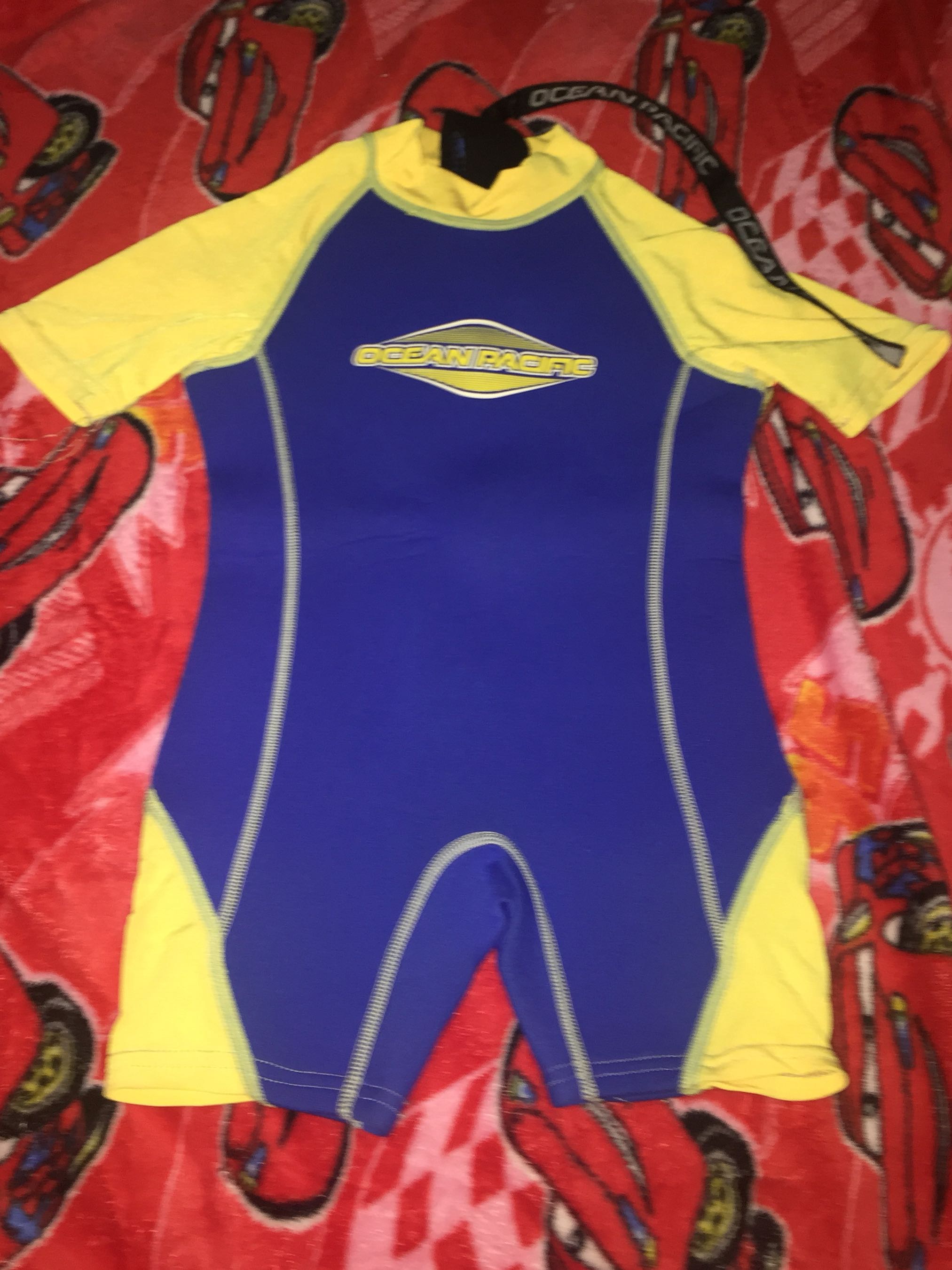 Rush guard for kids, Babies & Kids, Babies & Kids Fashion on Carousell