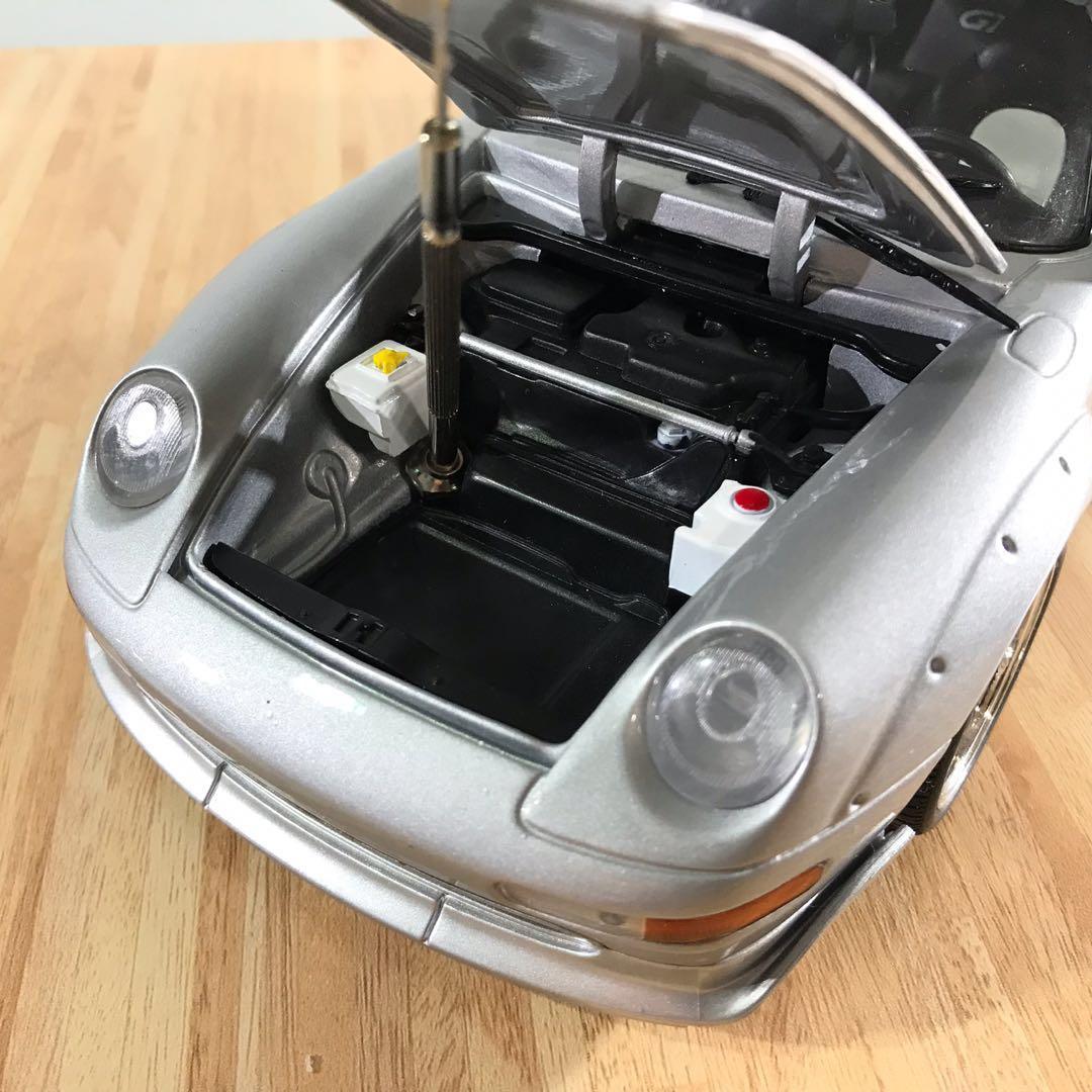 UT Models 1:18 Porsche 911 (993) GT2, Hobbies & Toys, Toys & Games on ...