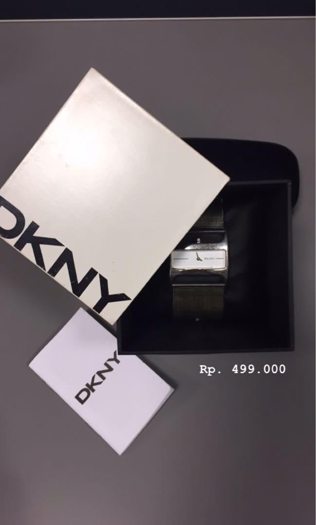 DKNY Watch Original, Fesyen Wanita, Aksesoris di Carousell