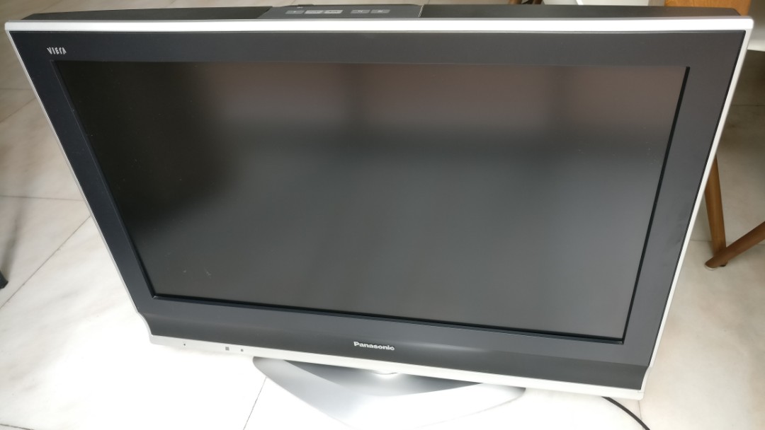 Panasonic 32" LCD TV with delivery, TV & Home Appliances, TV ...
