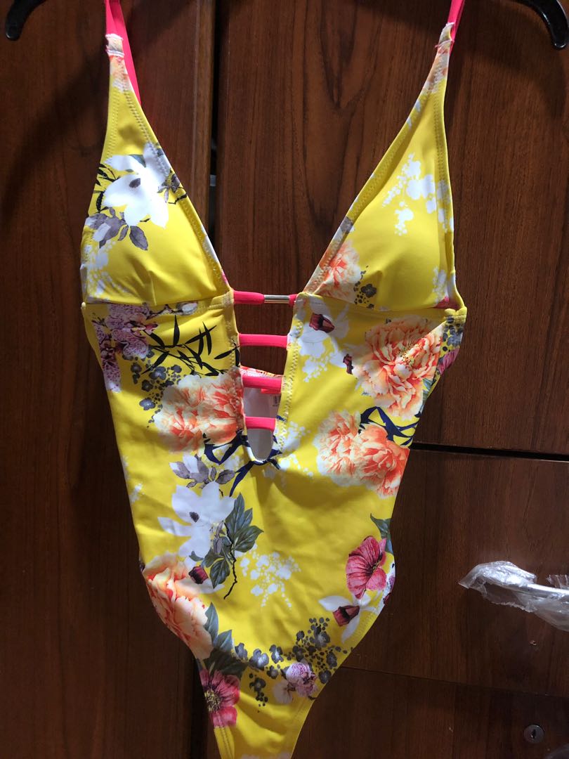 Swimsuit River Island, Women's Fashion, Swimwear, Bikinis & Swimsuits ...