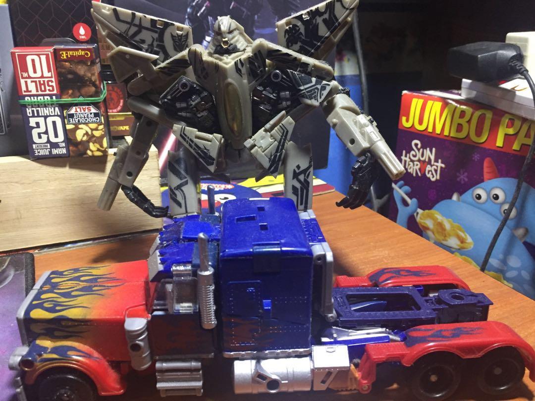 Bootleg!!!Transformer optimus prime and sky scream, Hobbies & Toys ...