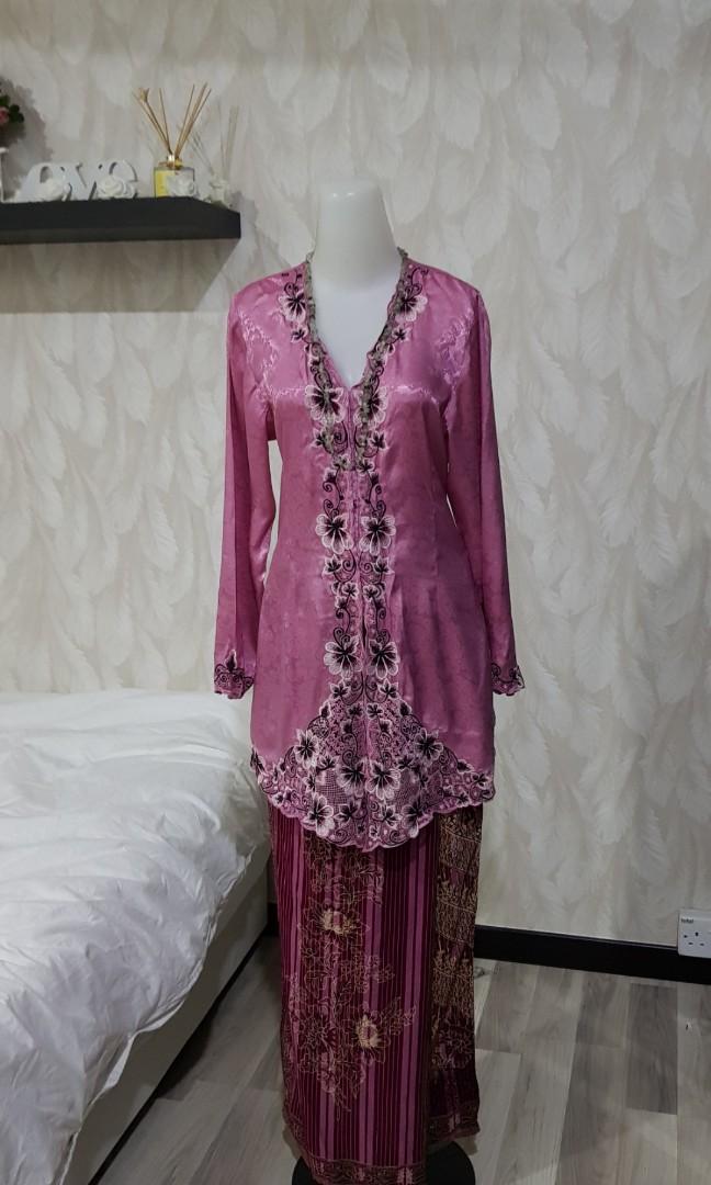 *DISCOUNT!* Beautiful Baju Kebaya Raya Kurung #Raya, Women's Fashion ...