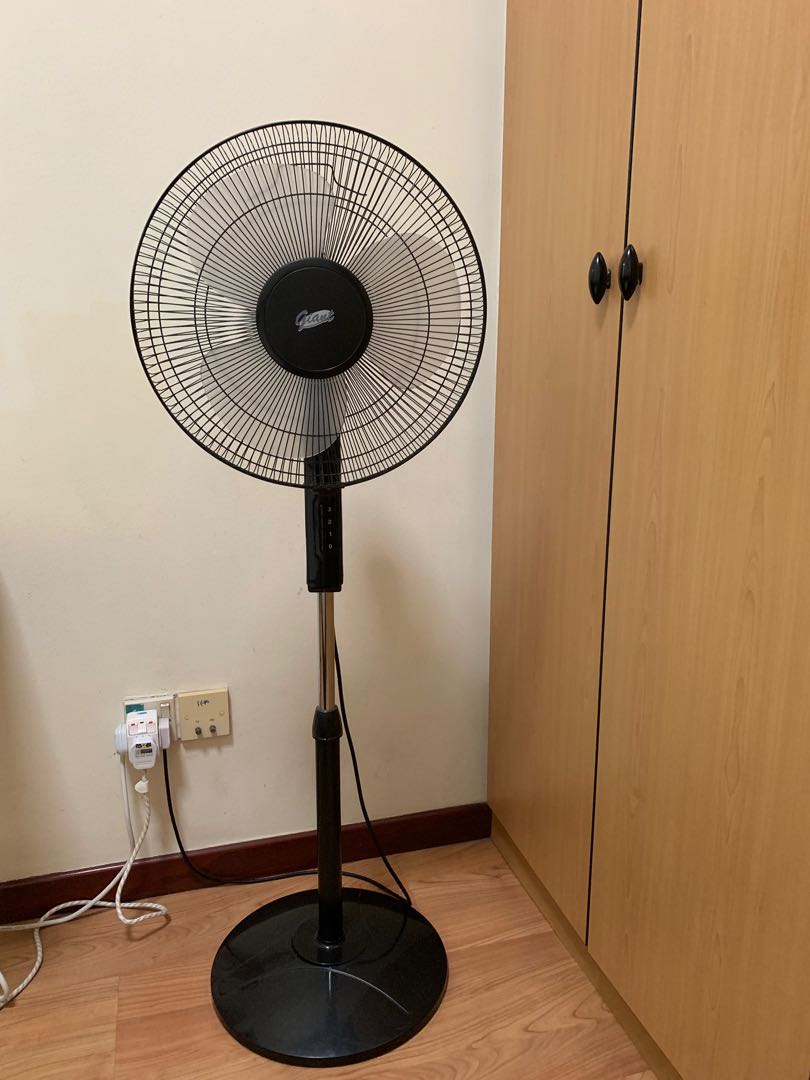 Giant Fan, Furniture & Home Living, Lighting & Fans, Fans on Carousell