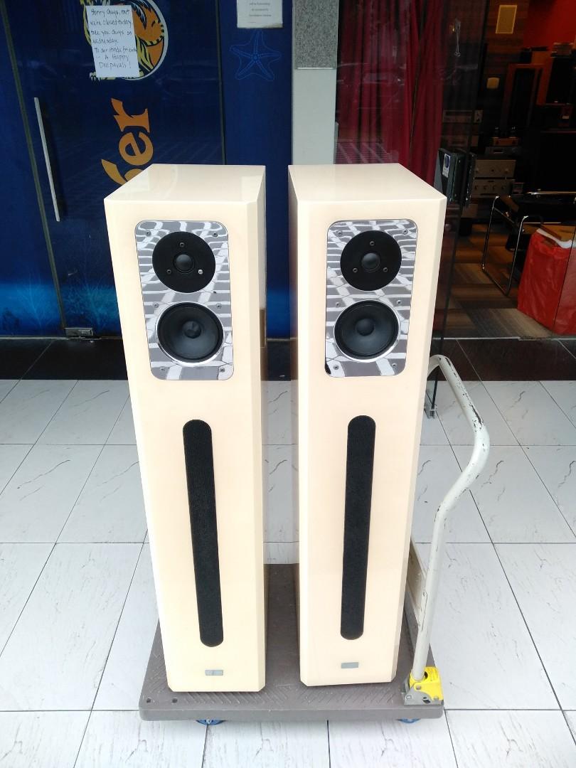 Isophon Vieta Speakers, Audio, Other Audio Equipment on Carousell
