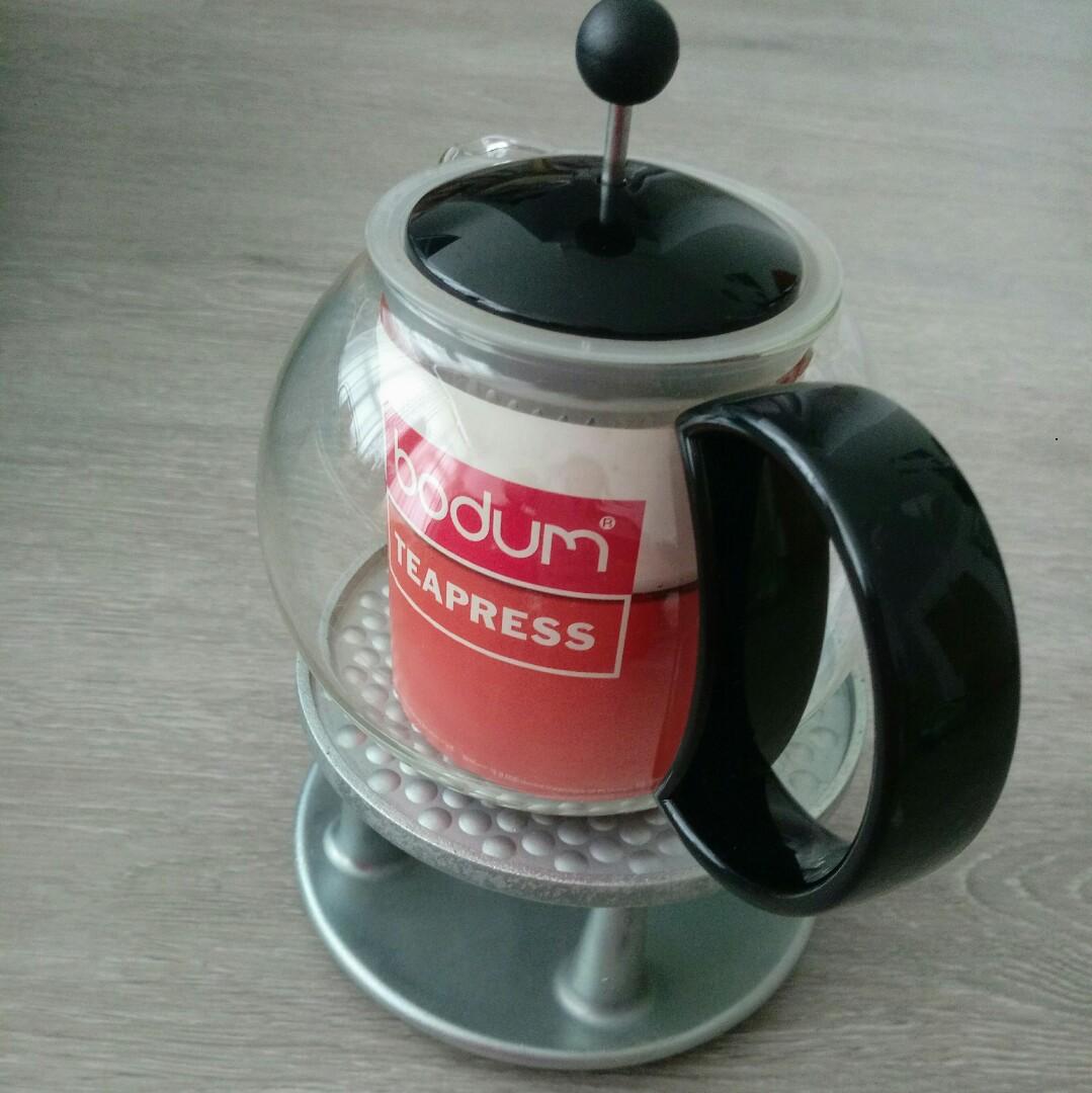 NEW BODUM Bistro Tea Press with Plastic Handle & Lid / Silcone Plunger ...