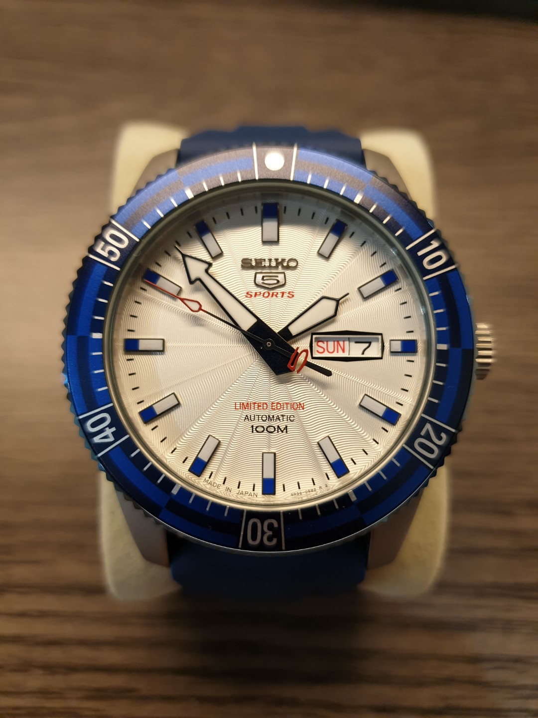 Seiko SRP781 "Mount Fuji" Limited Edition, Men's Fashion, Watches ...