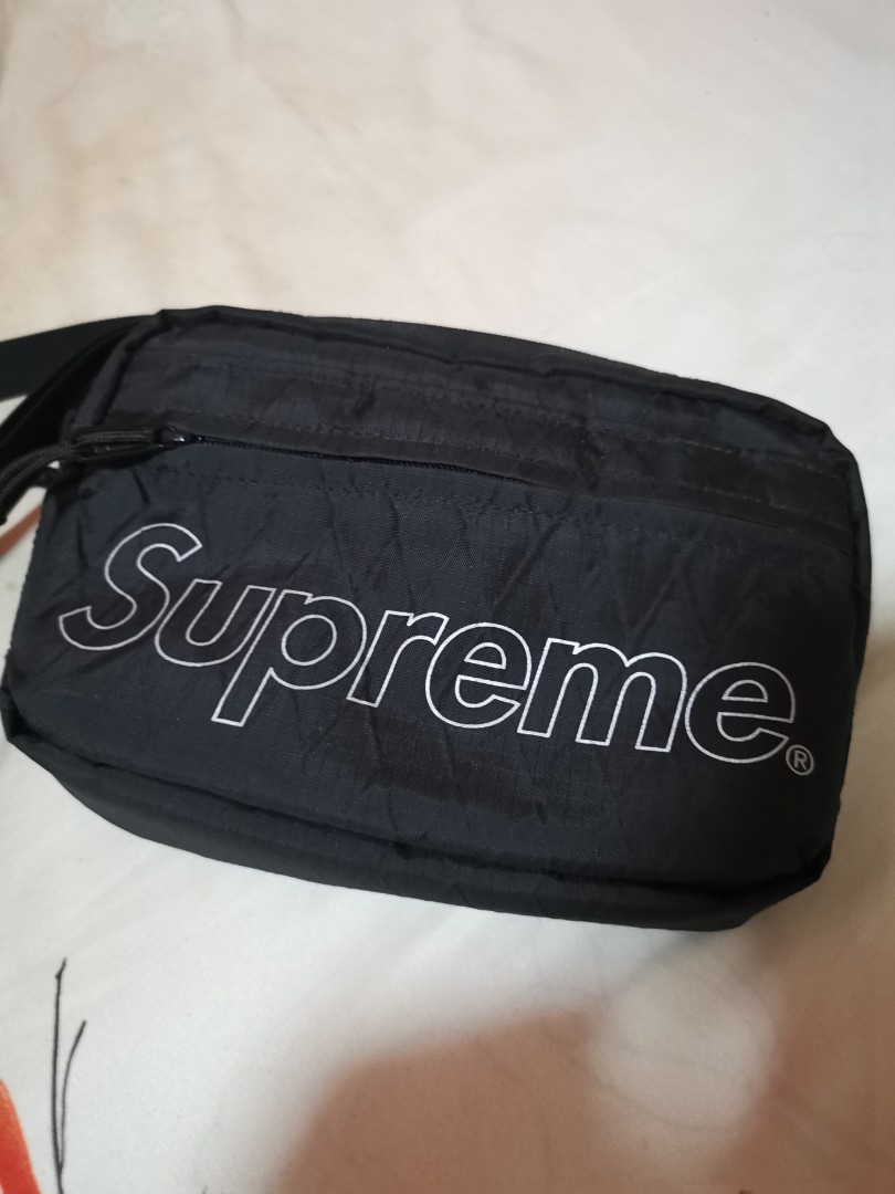 SUPREME FW18 REFLECTIVE SHOULDER BAG, Men's Fashion, Bags, Sling Bags ...