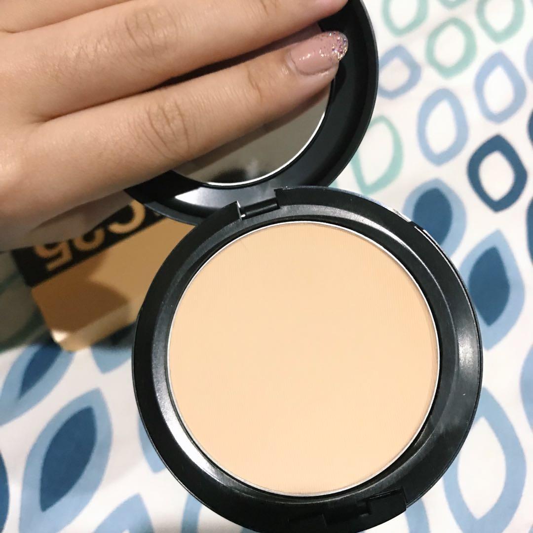 Mac Studio Fix Compact Powder, Kesehatan & Kecantikan, Rias Wajah di ...