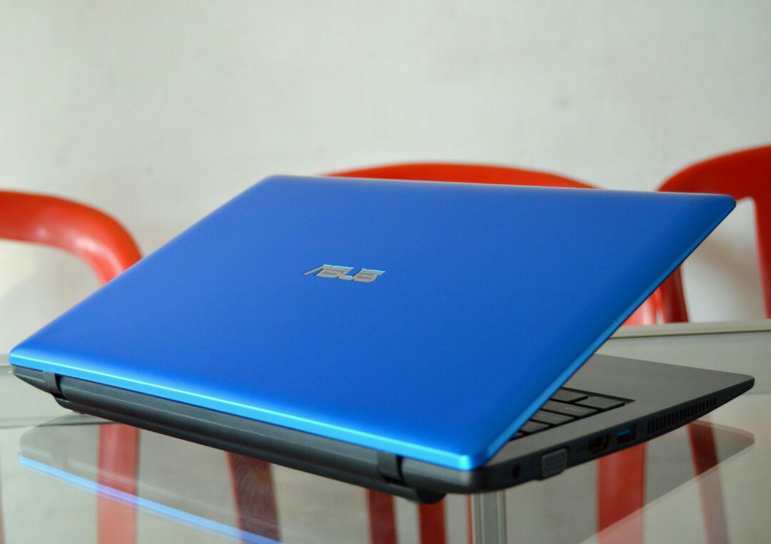 Notebook ASUS X200M LIKE NEW, Elektronik, Komputer, Laptop di Carousell