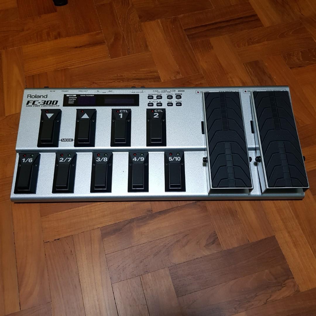 Roland FC300 MIDI Foot Controller with Power Supply, Music & Media ...