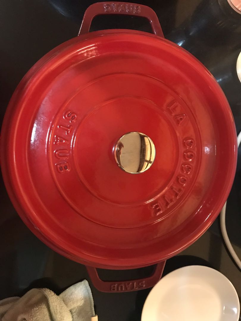 Staub cooking pot, Furniture & Home Living, Kitchenware & Tableware ...