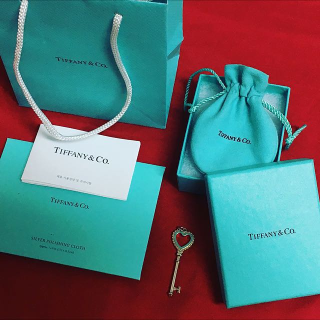 TIFFANY & CO, Luxury, Accessories on Carousell