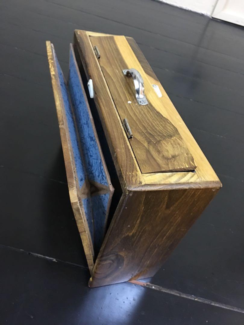 Traditional Sruthi Box, Music & Media, Music Instruments on Carousell