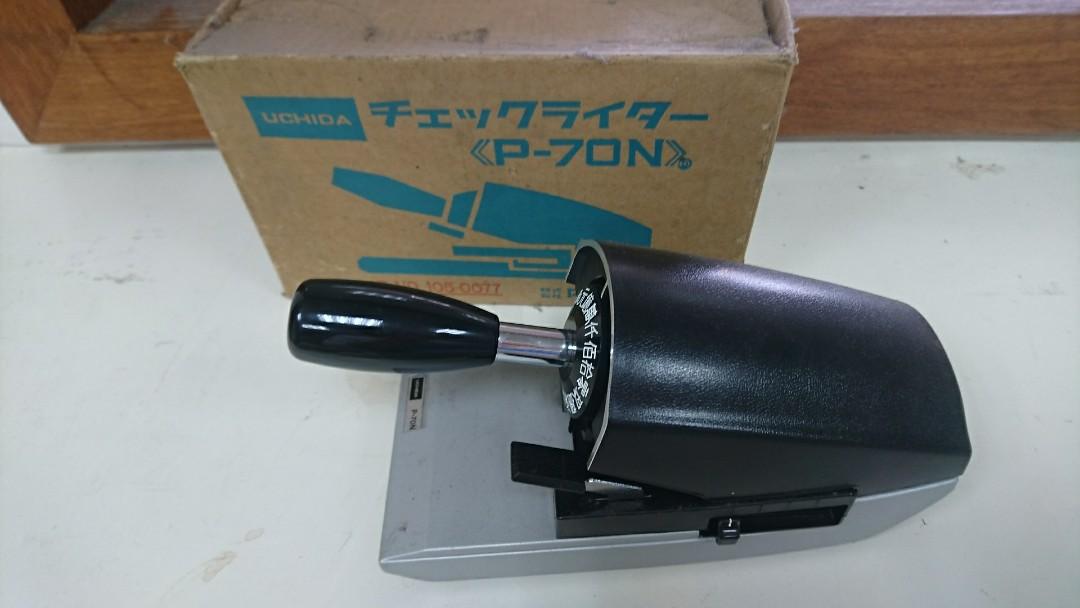 早期 日本制 支票機 UCHIDA P-70N 內田洋行支票機, 書籍、休閒與玩具, 收藏、紀念品, 其他古董在旋轉拍賣
