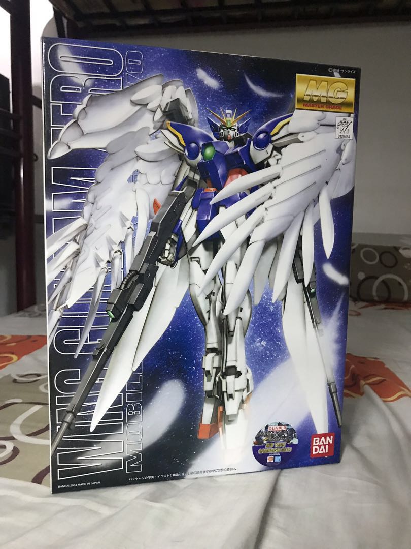 BANDAI MG Wing Gundam Zero, Hobbies & Toys, Collectibles & Memorabilia ...