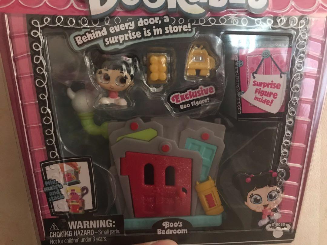 Disney Doorables Boo’s Bedroom Set 怪獸公司阿布房間, 興趣及遊戲, 玩具 & 遊戲類 - Carousell