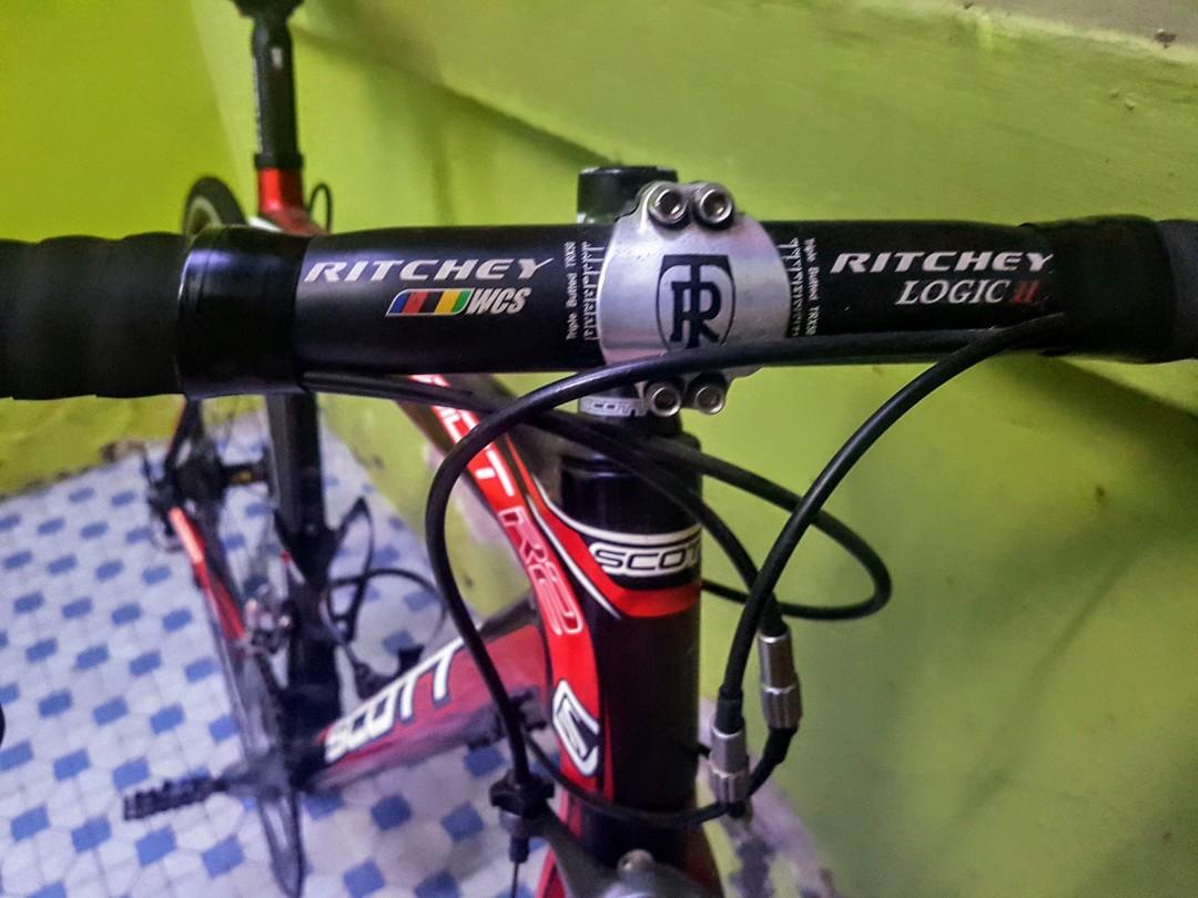 Scott Addict R2 Race Bike, Sports Equipment, Bicycles & Parts, Bicycles ...