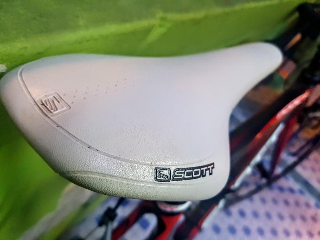 Scott Addict R2 Race Bike, Sports Equipment, Bicycles & Parts, Bicycles ...