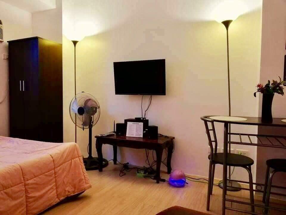 Staycation at MPlace Residences Tower D South Triangle Quezon City ...