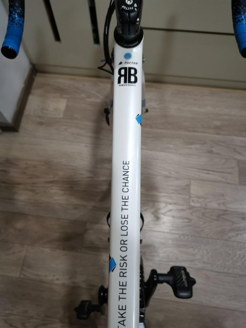 Factor O2 Romain Bardet Limited Edition, Sports Equipment, Bicycles ...