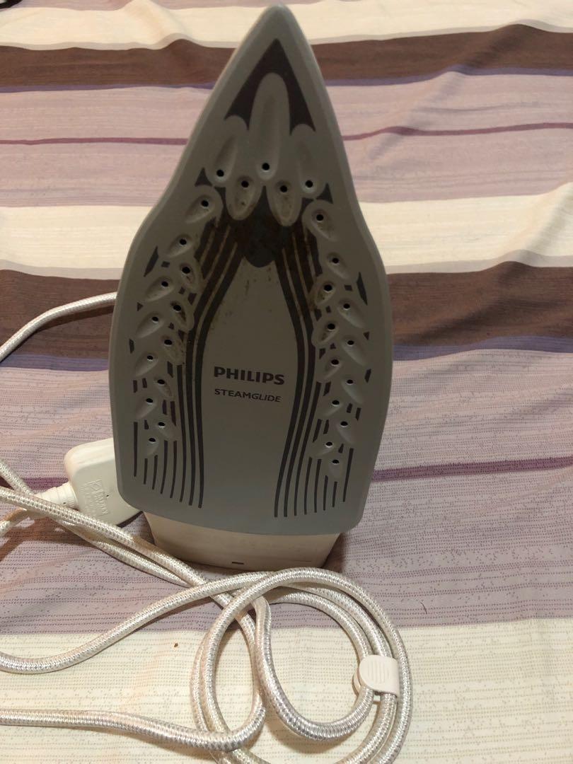 Philip Steam Iron 2100W, TV & Home Appliances, Irons & Steamers on ...