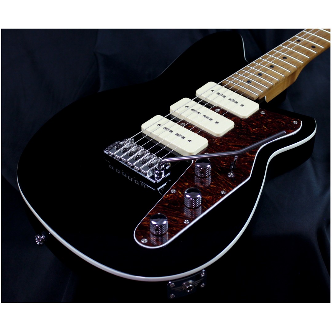 Reverend Jetstream 390 Midnight Black, Hobbies & Toys, Music & Media ...