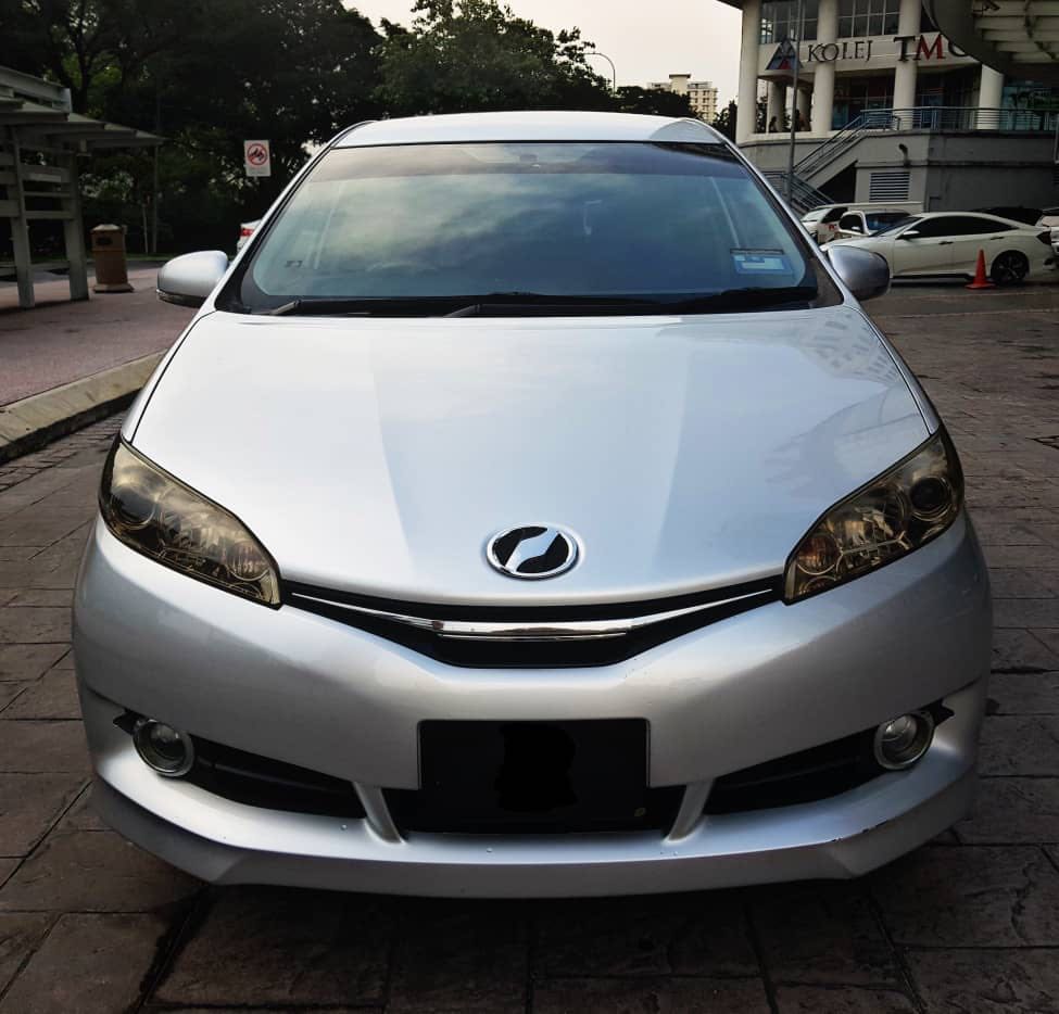 TOYOTA WISH, Cars, Cars for Sale on Carousell
